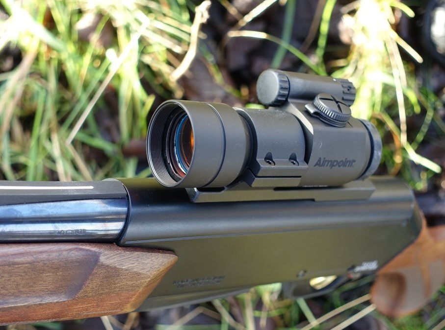 Aimpoint Comp C3 med montage för halvautomater